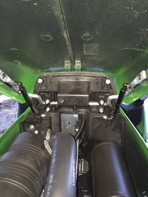 1025R Headlights | Green Tractor Talk