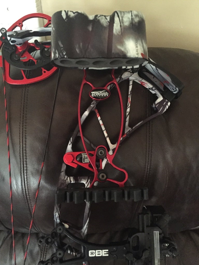 Tree Limb quivers | Archery Talk Forum