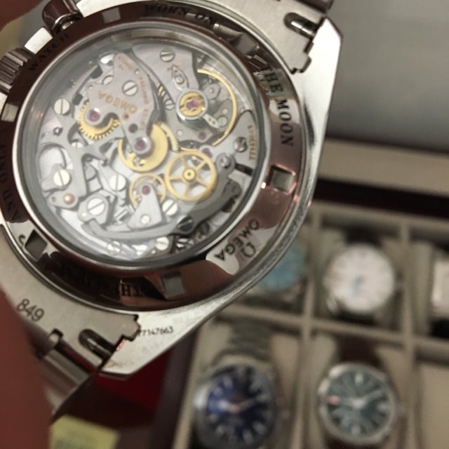 Which is better , metal caseback or clear glass caseback? | WatchUSeek ...