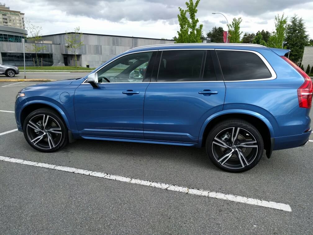 Show me your Electric Silver and Bursting Blue XC90 R-Design ...