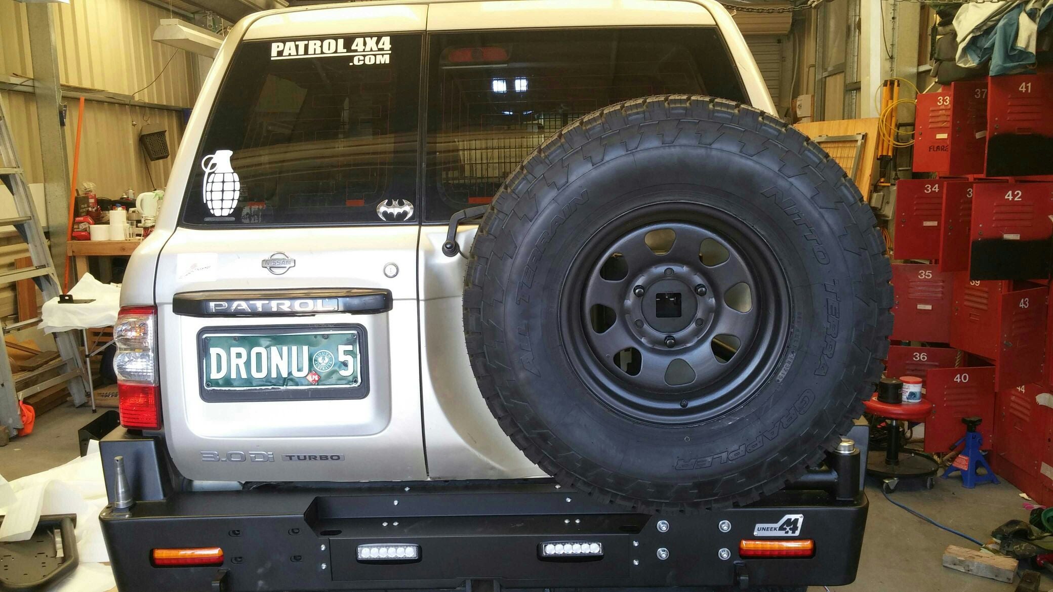 Dronus4x4 installing uneek4x4 rear bar | Patrol 4x4 - Nissan Patrol Forum