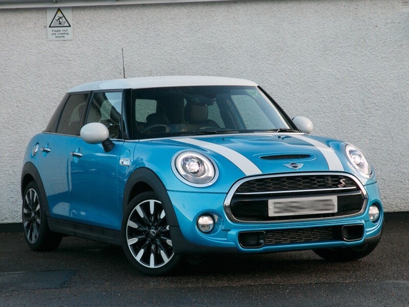 Electric blue mini black wheels? | Mini Cooper Forum