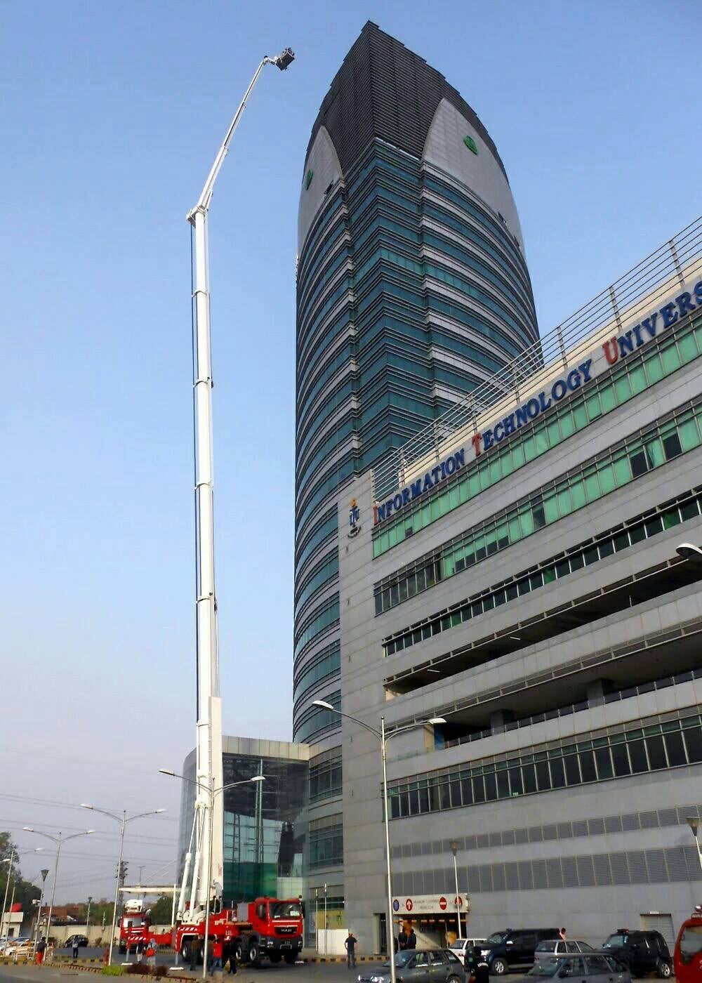 LAHORE | Arfa Software Technology Park | OFF | 17 Fl | 348ft | 106m ...