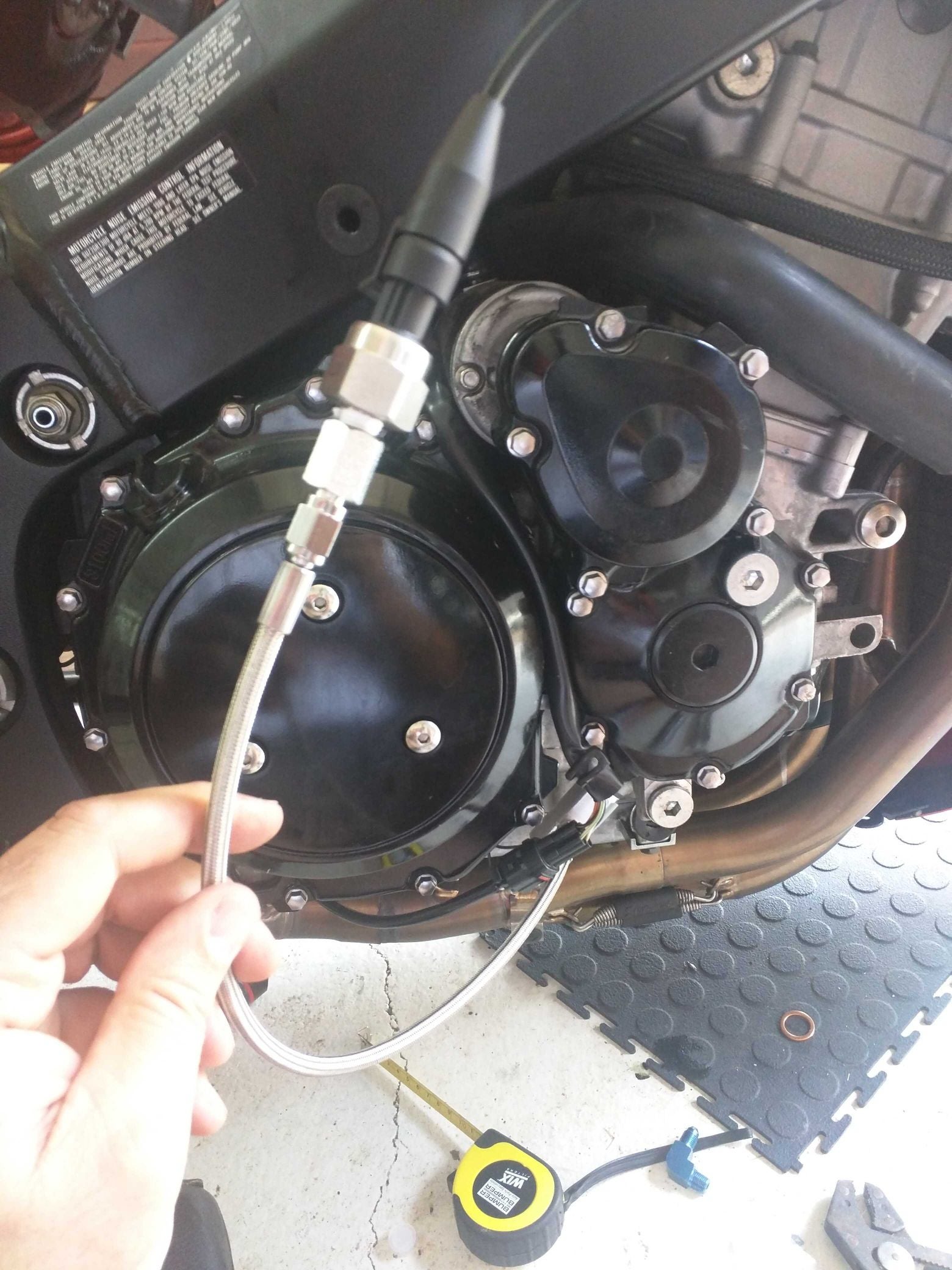 GEN 2 HAYABUSA oil pressure gauge installed | Psychobike