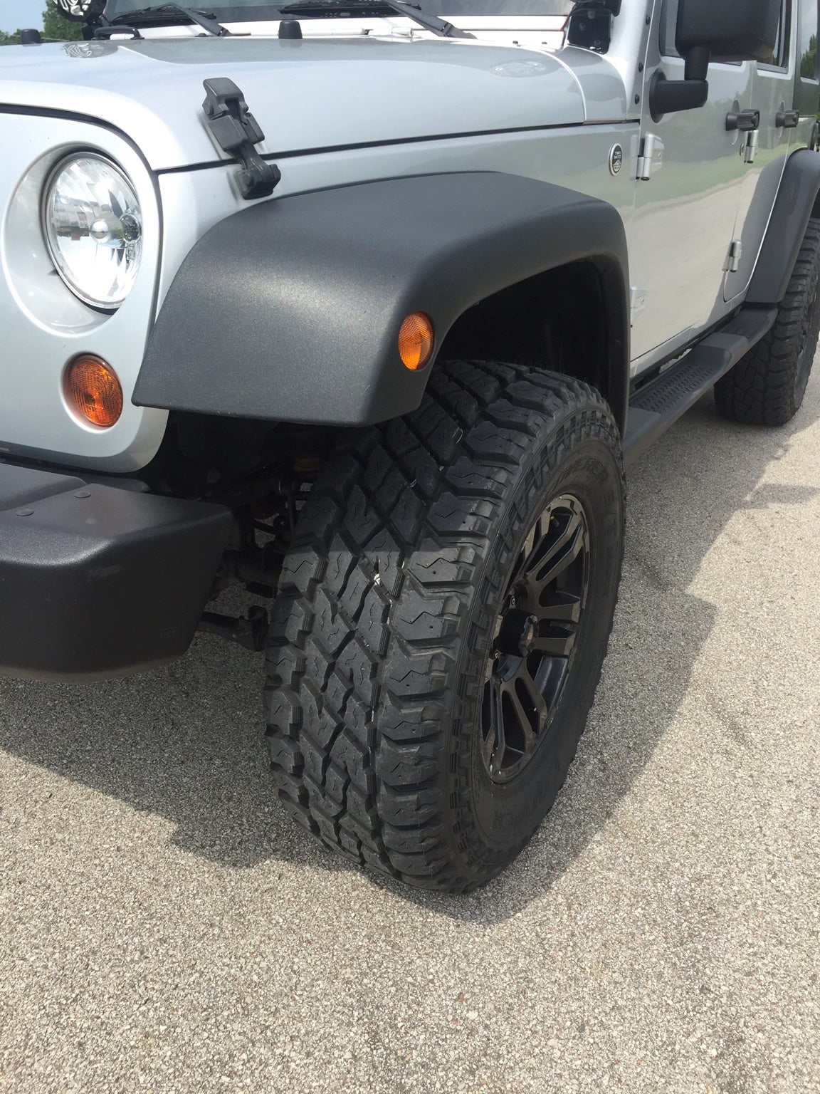Show me your 295/70/17 tires | Jeep Wrangler Forum