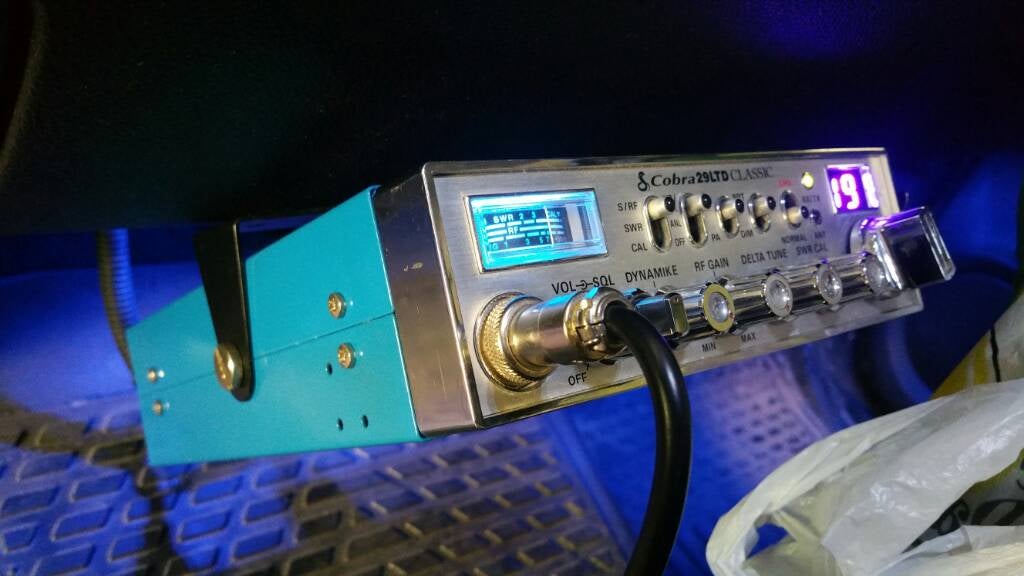 LT2 Console/CB Radio Installation | Chevy Silverado and GMC Sierra Forum