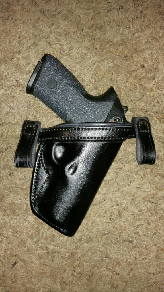 Revolver appendix holster that's narrow at the barrel end | Defensive Carry
