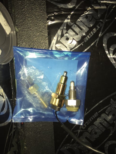 Reverse switch help | Defender Source Forum