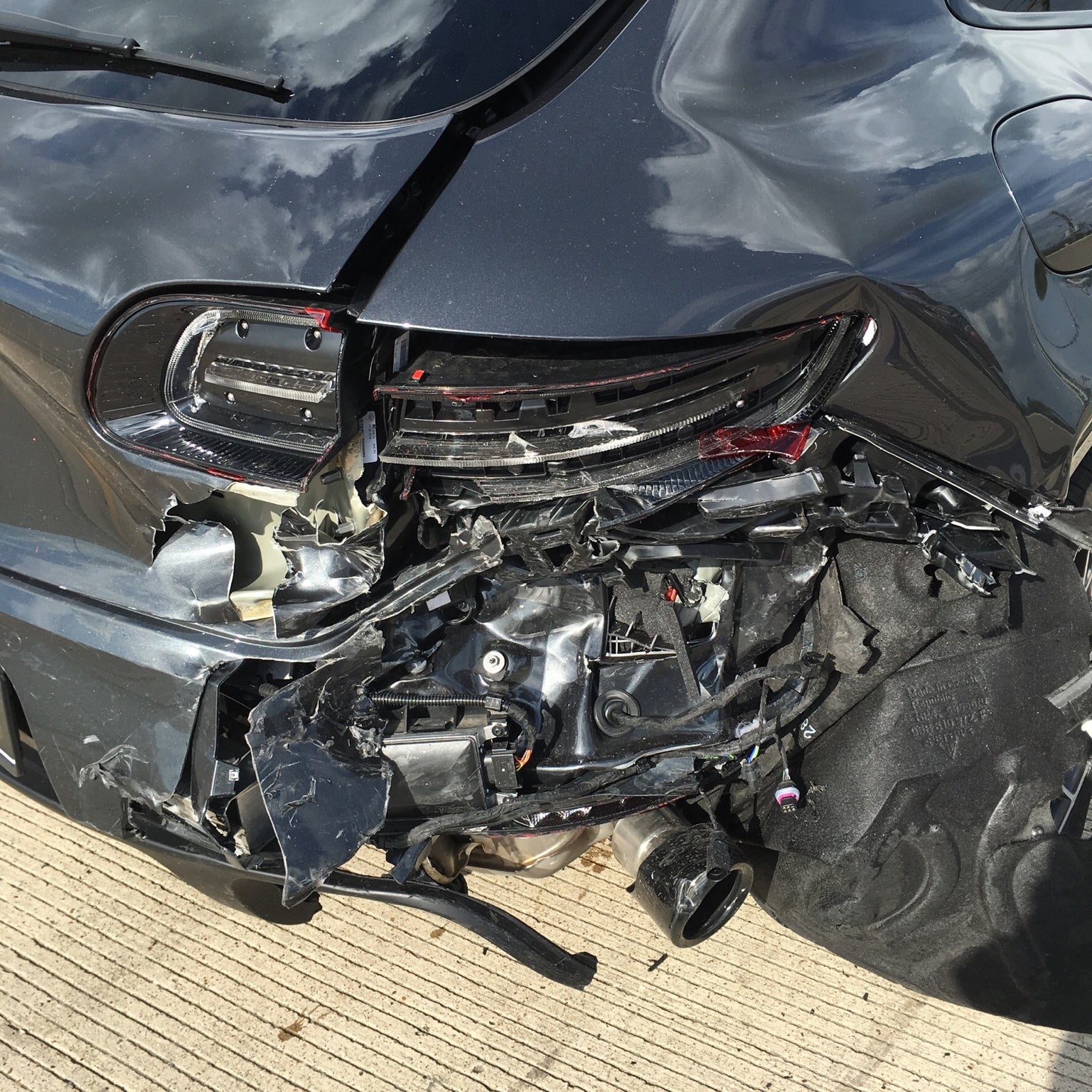 Your Damaged Macan Pics | Porsche Macan Forum