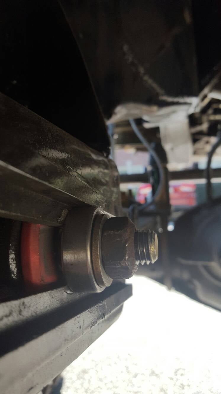 Leaf spring sliders, what material? | Pirate 4x4