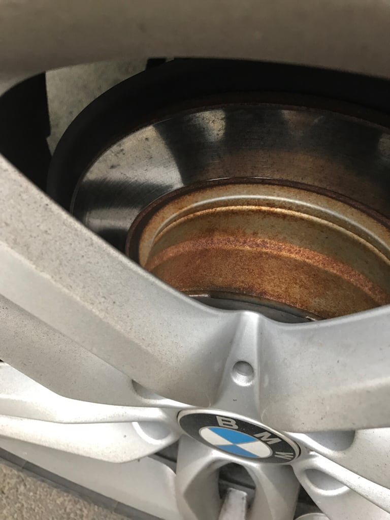 Rusty Wheel Hubs | Baby BMW Forum