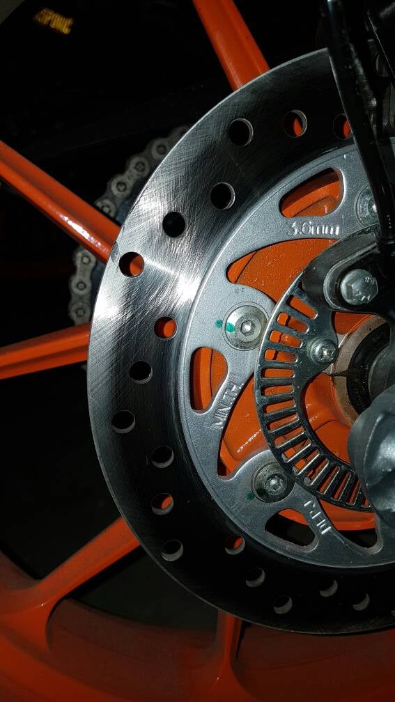 Rear brake rotor - abnormal wear pattern? | KTM Duke 390 Forum