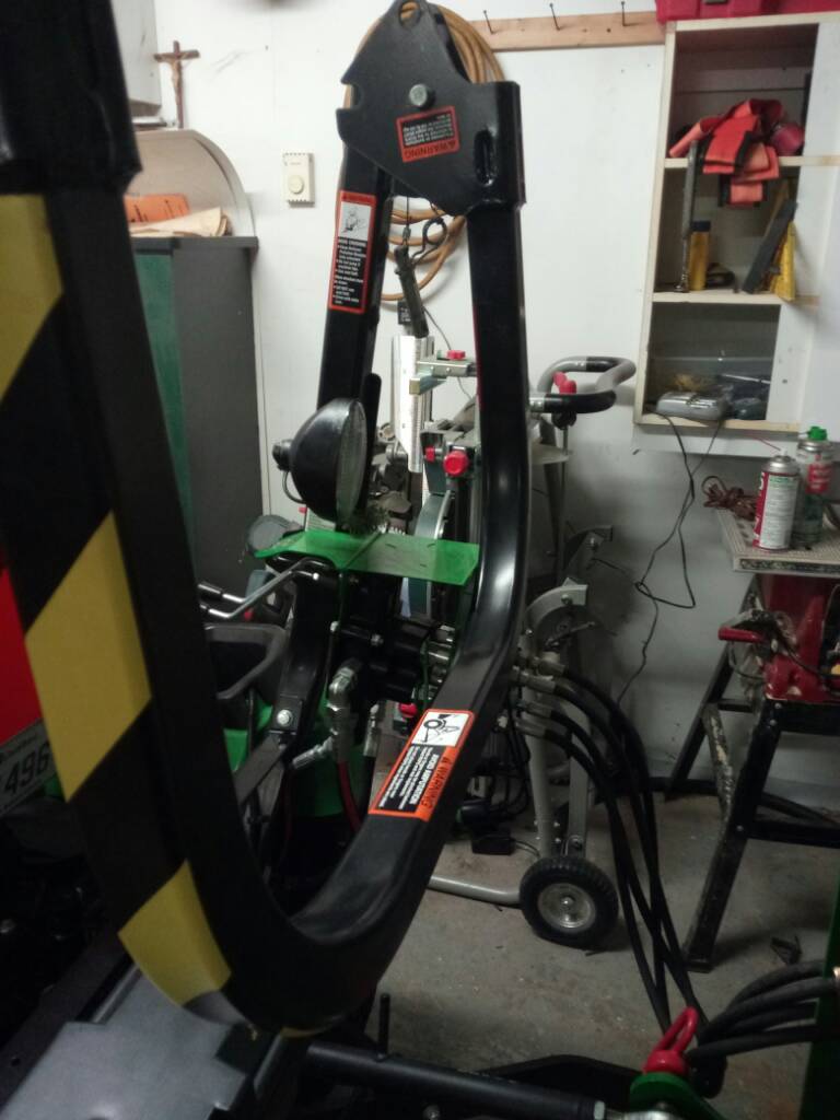 1025R Height from Ground to the Top of the ROPS | Green Tractor Talk