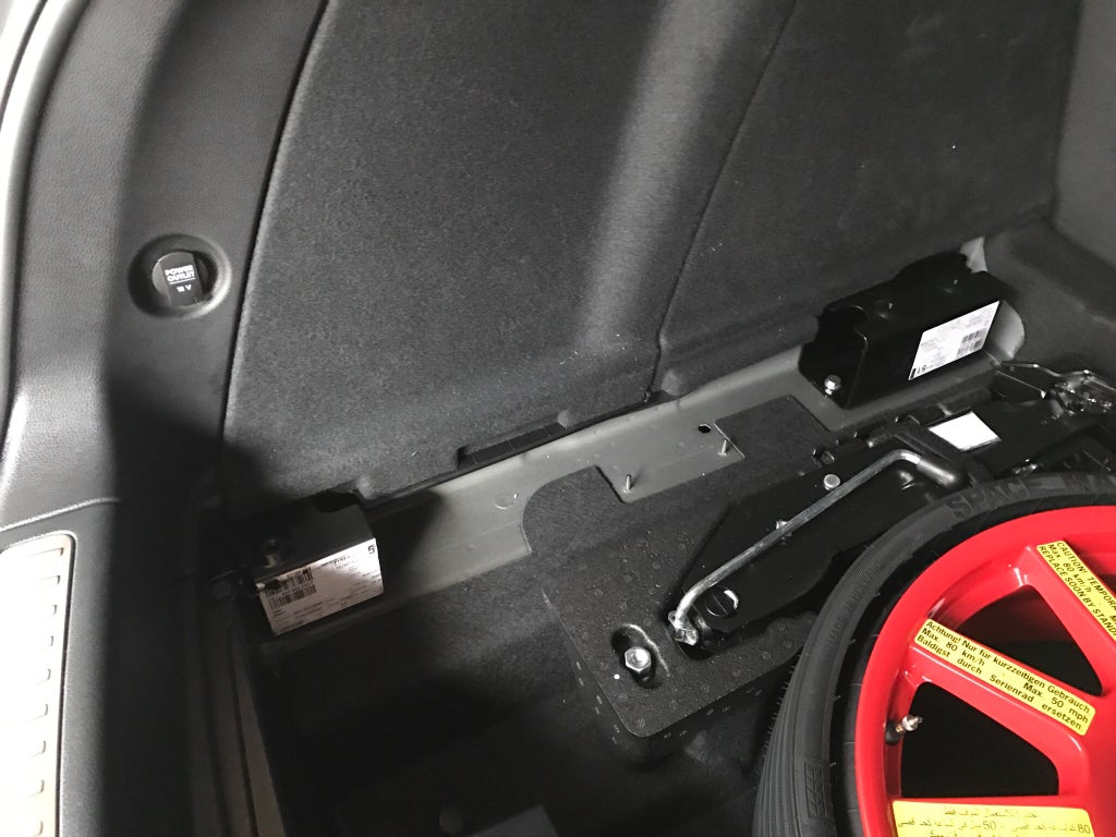 DIY - Cargo Management System Retrofit | Porsche Macan Forum