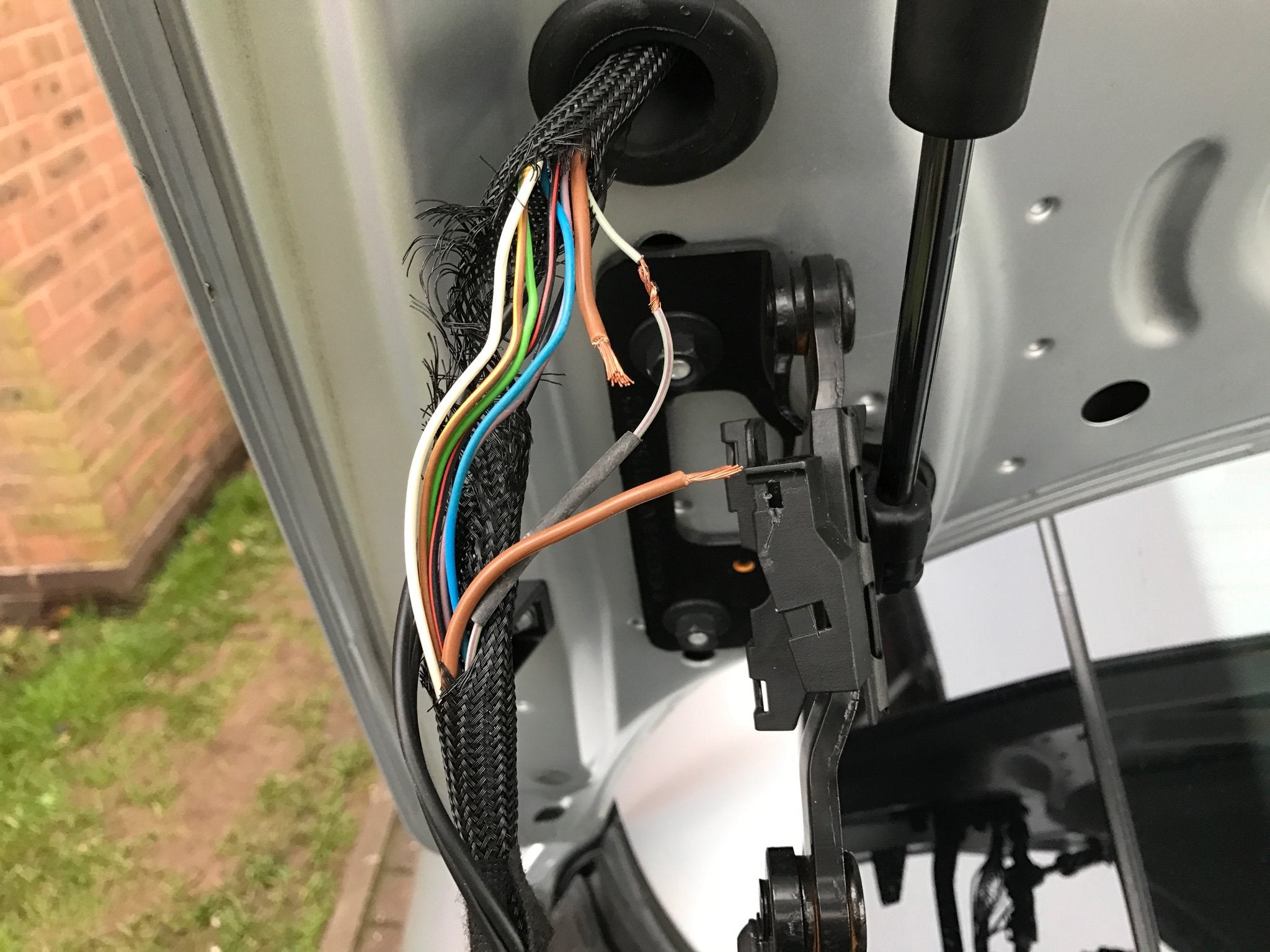 Boot lid wiring issue ! | Mercedes SLK World