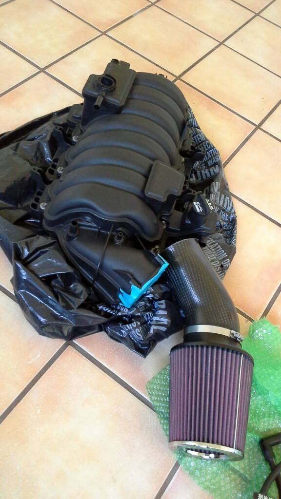 6.4 intake manifold install (2013 RT+ Blacktop) | Charger Forums