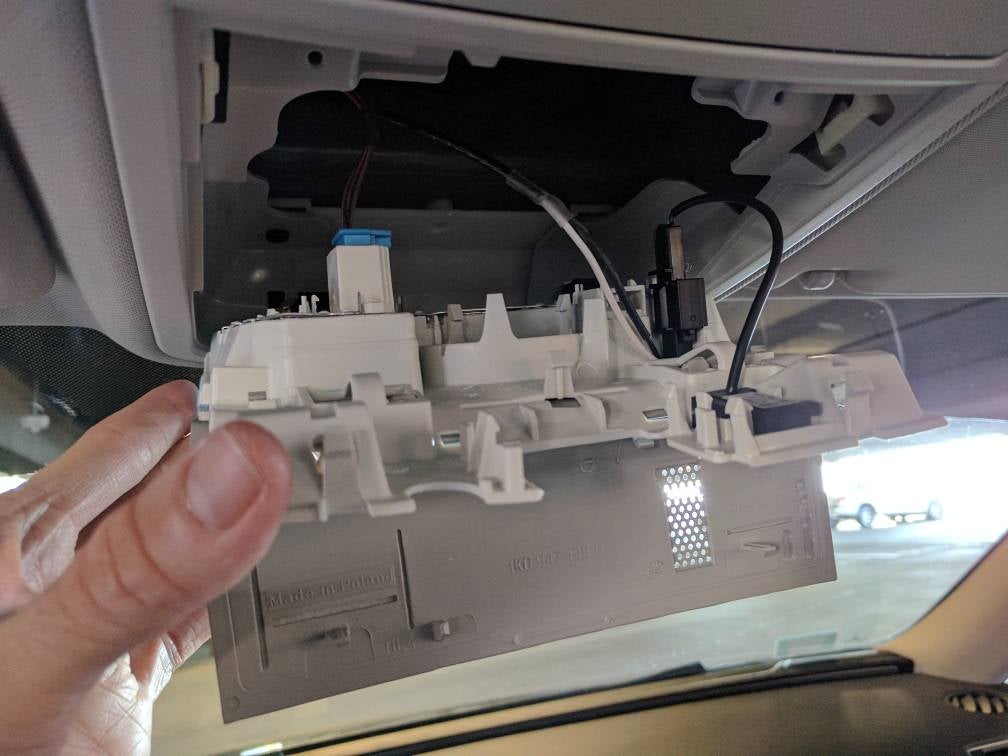 How to completely remove front overhead panels (reading lights, etc ...