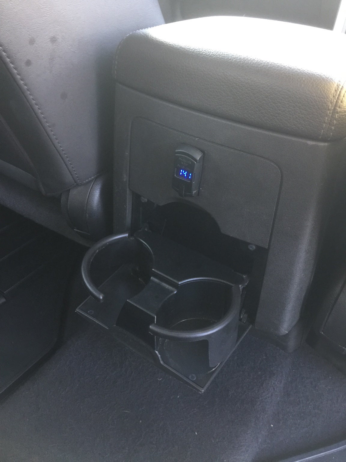 USB sockets | Nissan-Navara.net