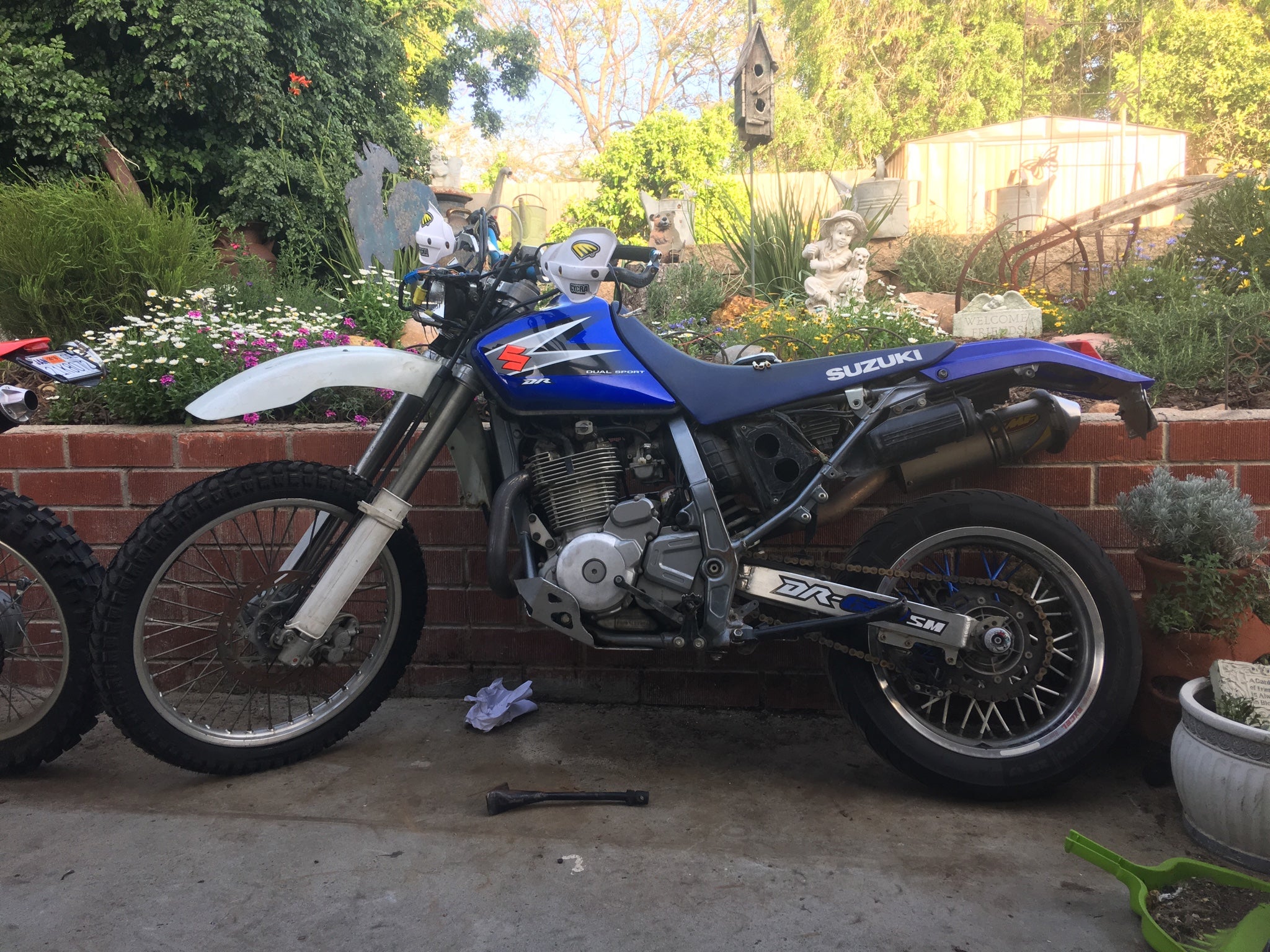 DR650 build thread on two bikes for our ongoing RTW...lots of work to ...