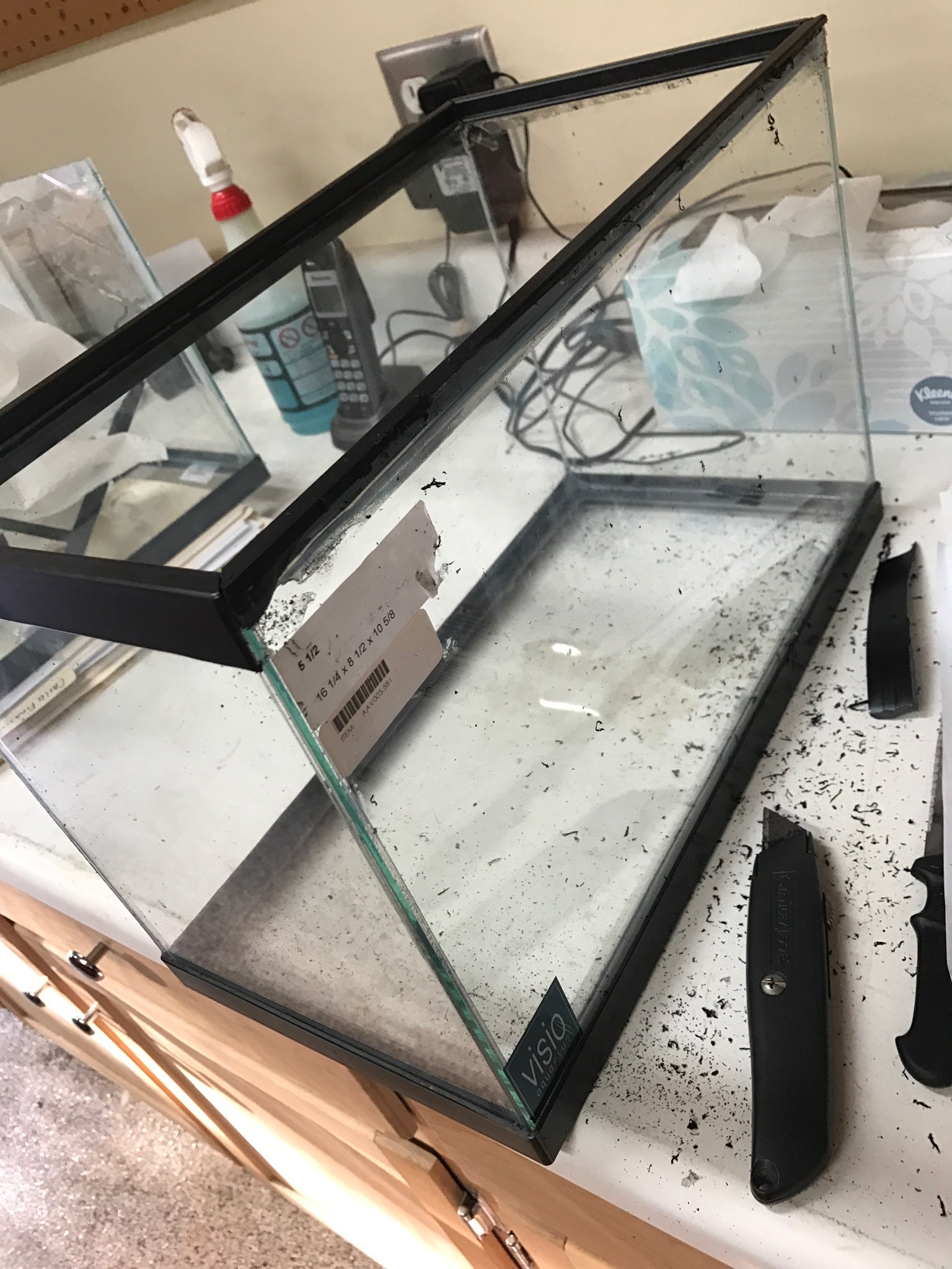 Step By Step How To: De-Rim an Aquarium *Update* how to add a lid | The ...