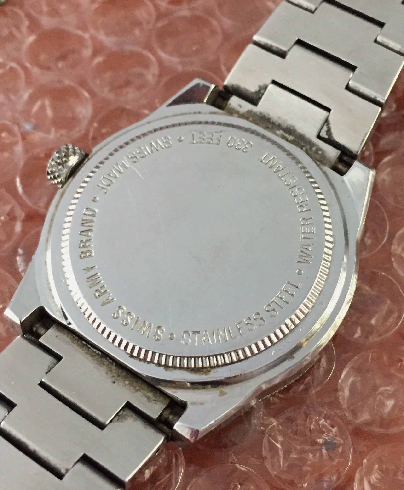 How to open coin edge style caseback | WatchUSeek Watch Forums