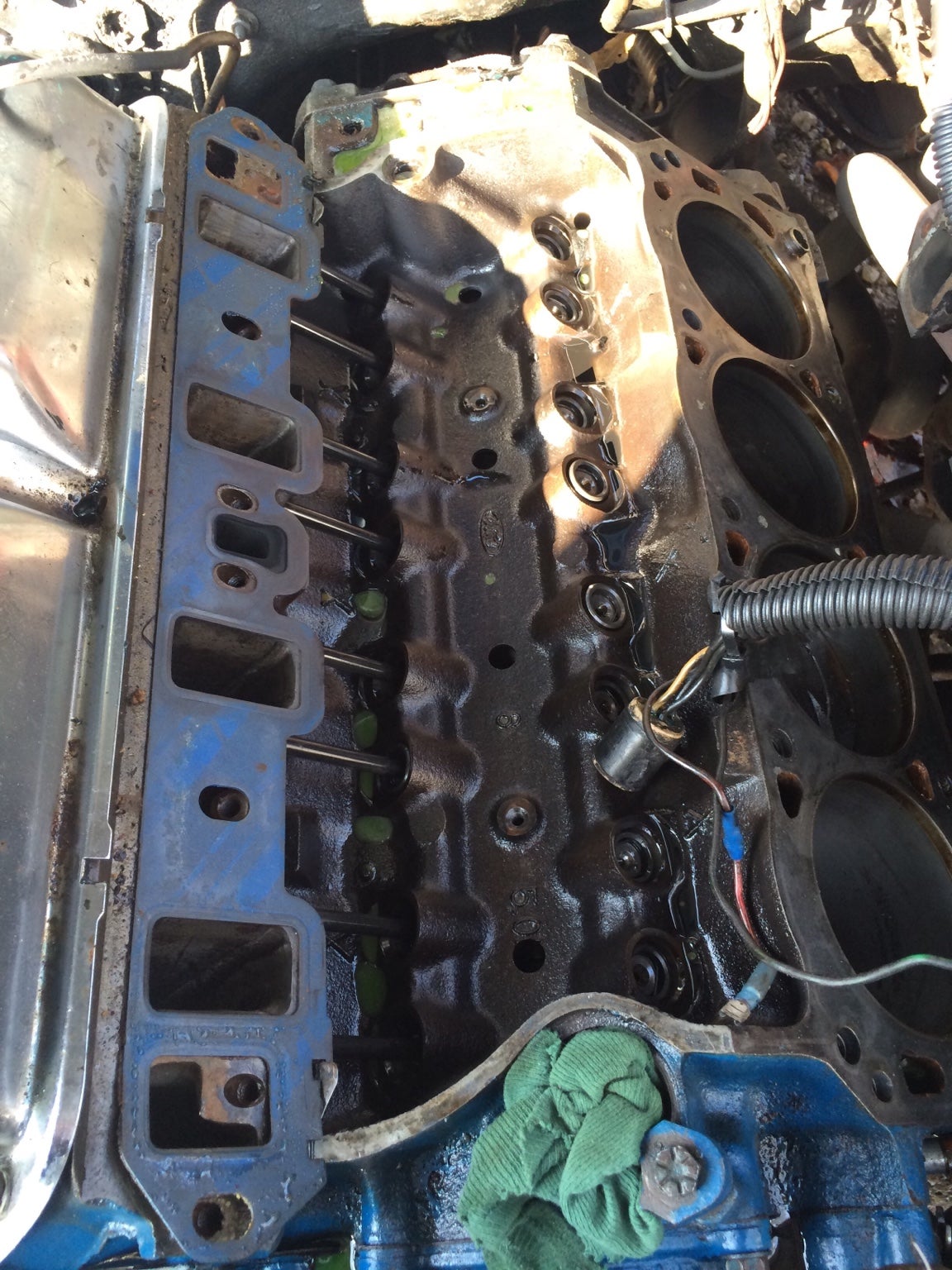 351w heads identify? | Vintage Mustang Forums
