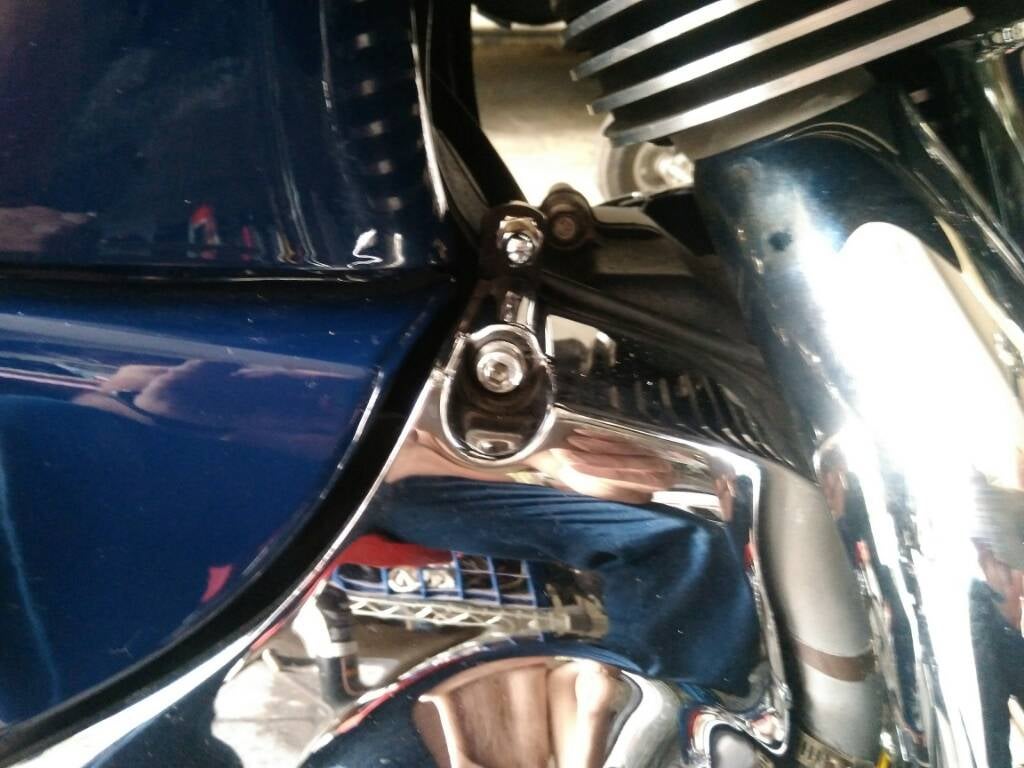 Air Shock valve relocation | Indian Motorcycle Forum