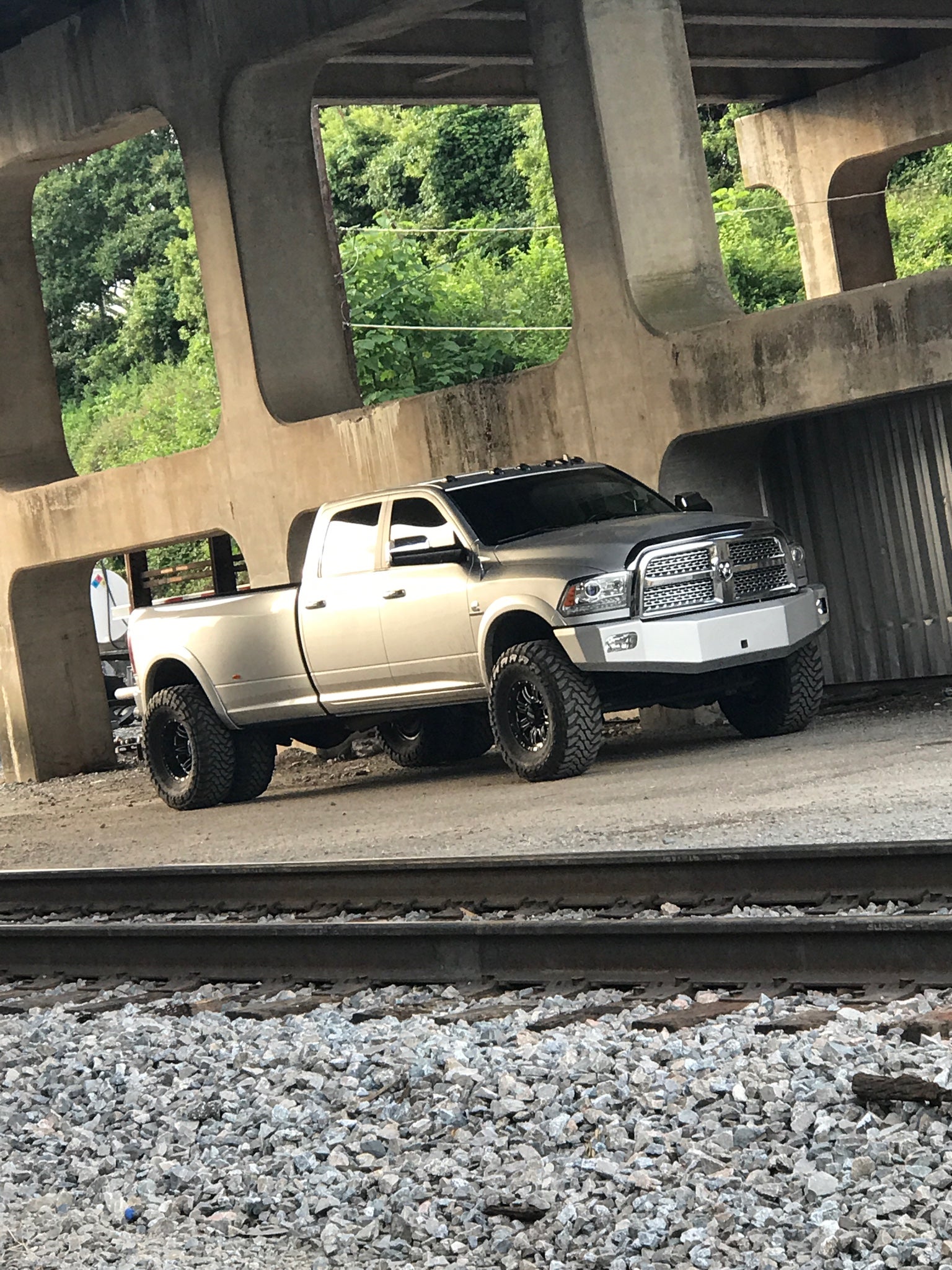 4th gen Dually! Lets see those DRW pics. | Page 29 | Cummins Diesel Forum