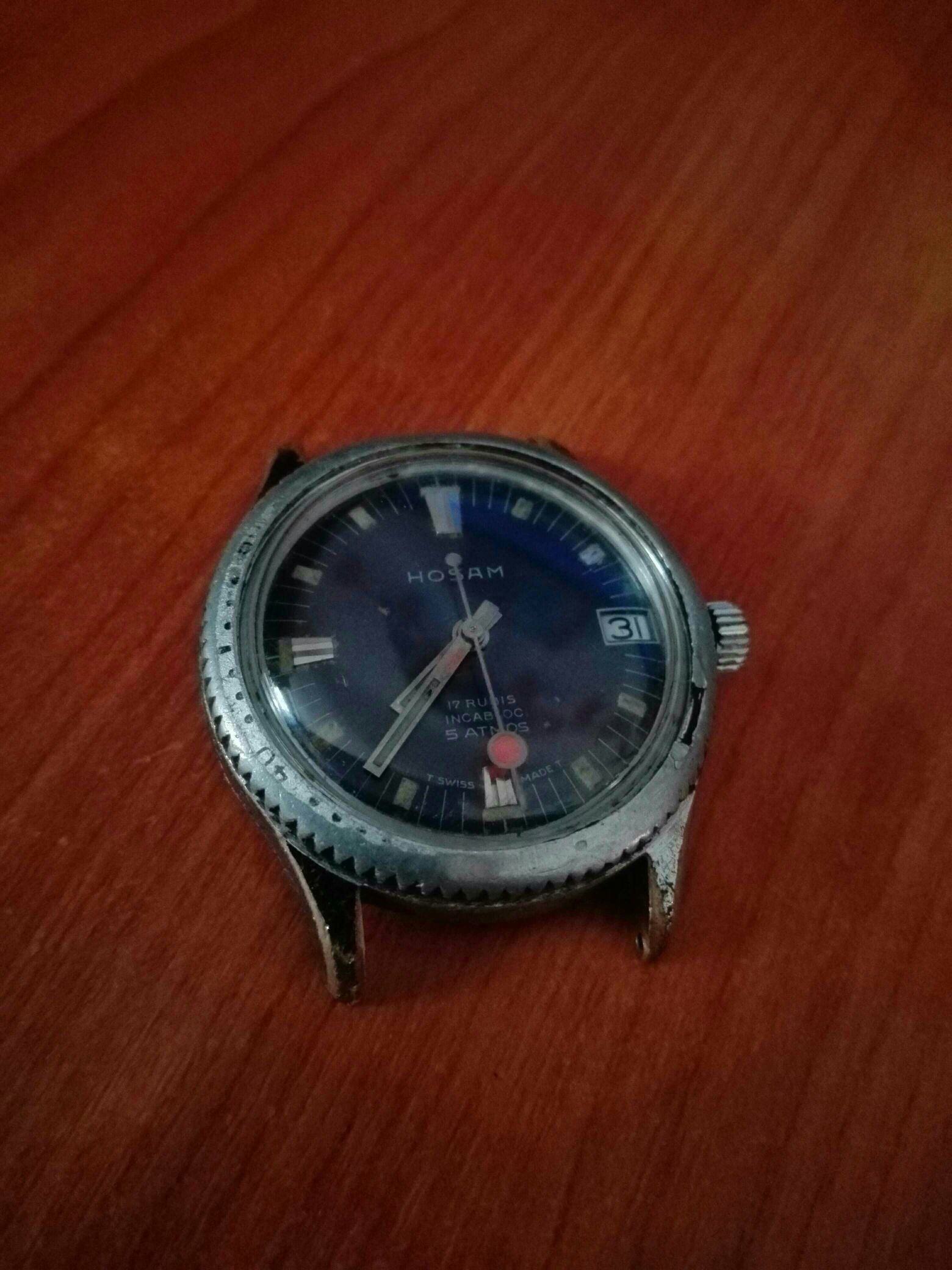 Vintage watch metal bezel stuck | WatchUSeek Watch Forums