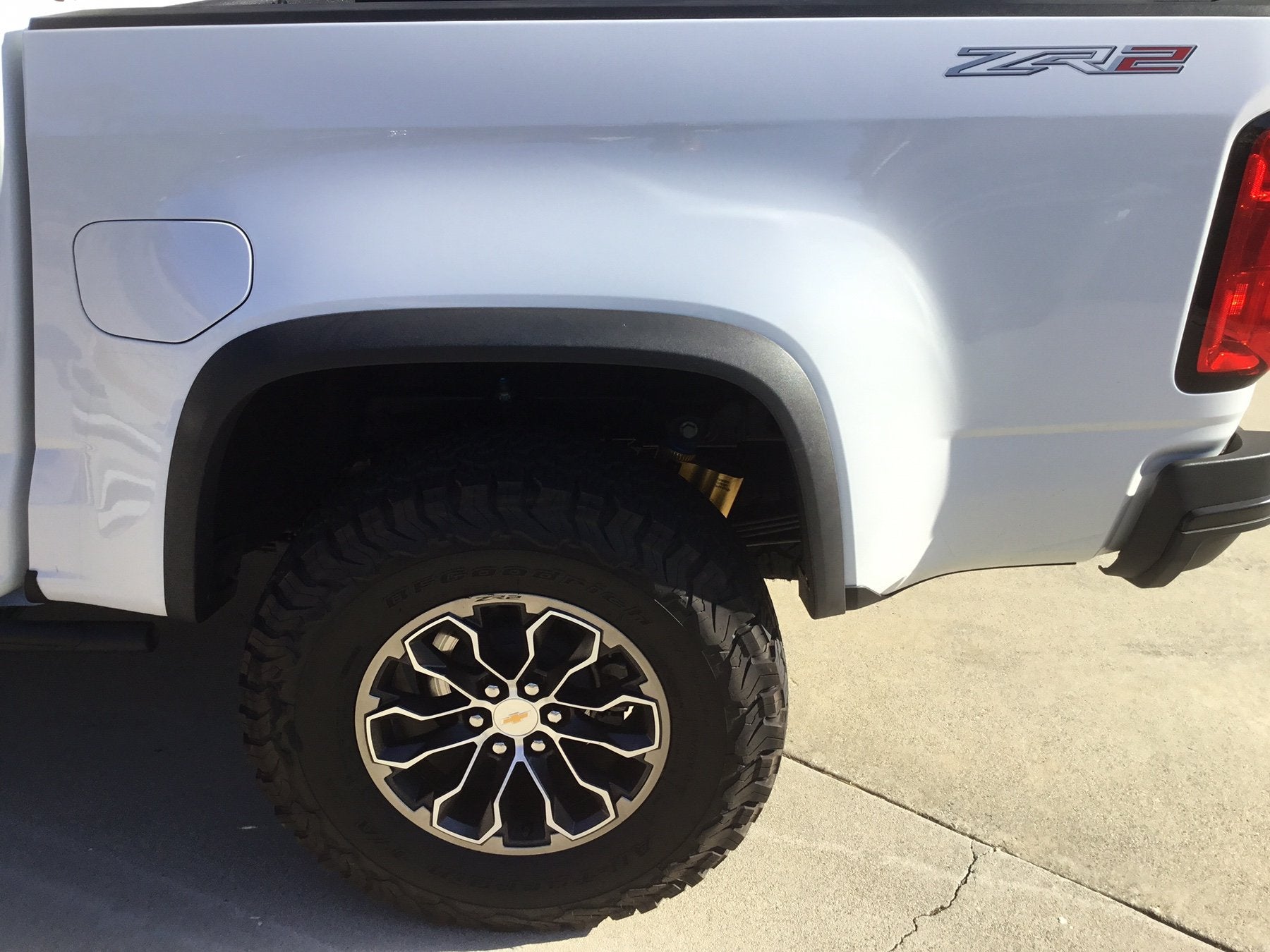 Lifted ZR2 Unleashed hyd bump stops and rear outbound mounted ...