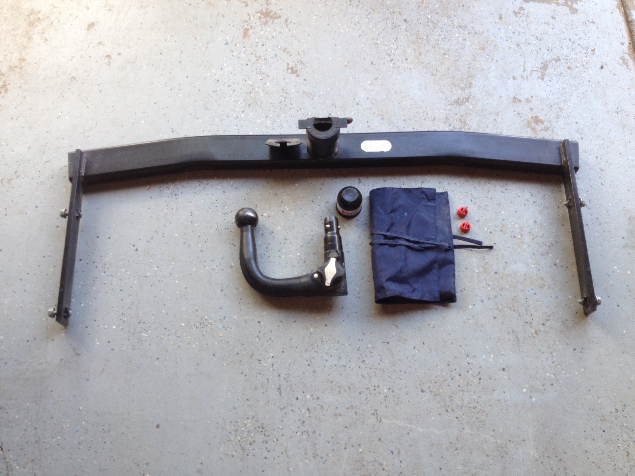 Bosal swan neck hitch MK6 Golf | VW Vortex - Volkswagen Forum