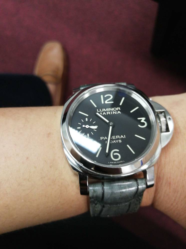 42mm vs 44mm | WatchUSeek Watch Forums