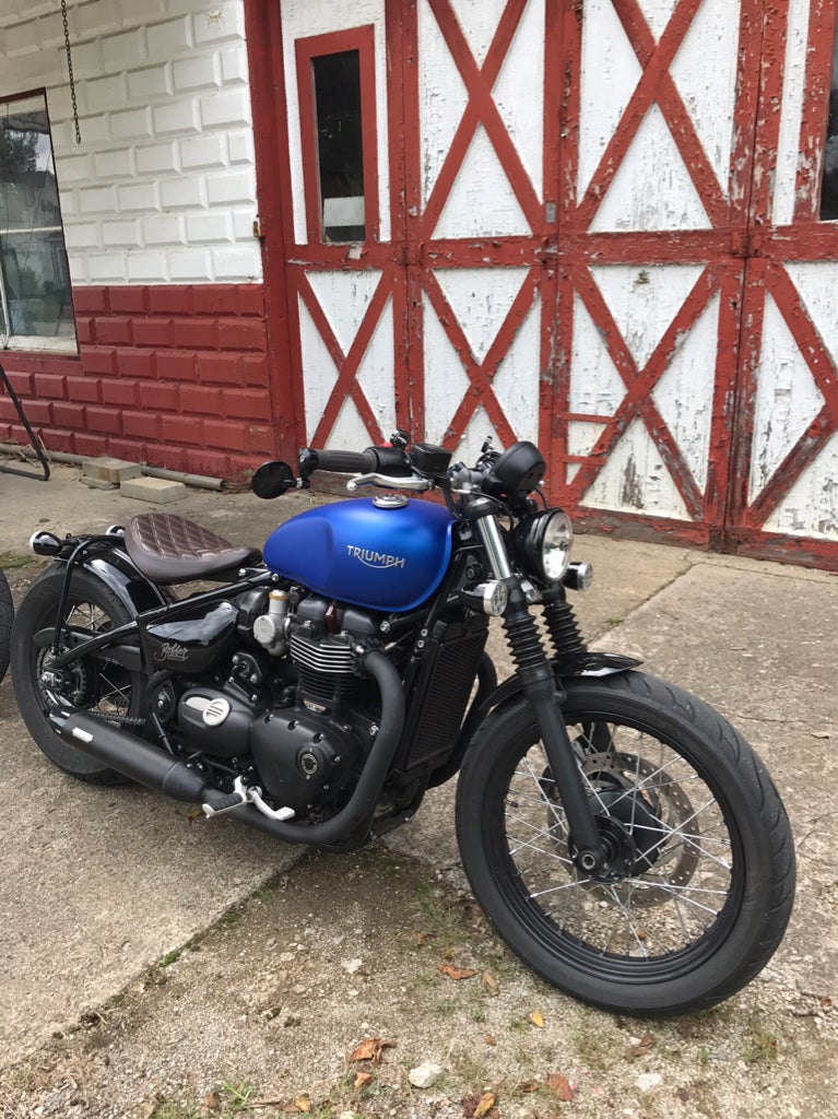 Matte Caspian Blue Bobber: the only one | Triumph Bobber Forum