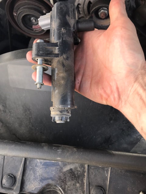 Broken coil pack boots | Jeep Commander Forum