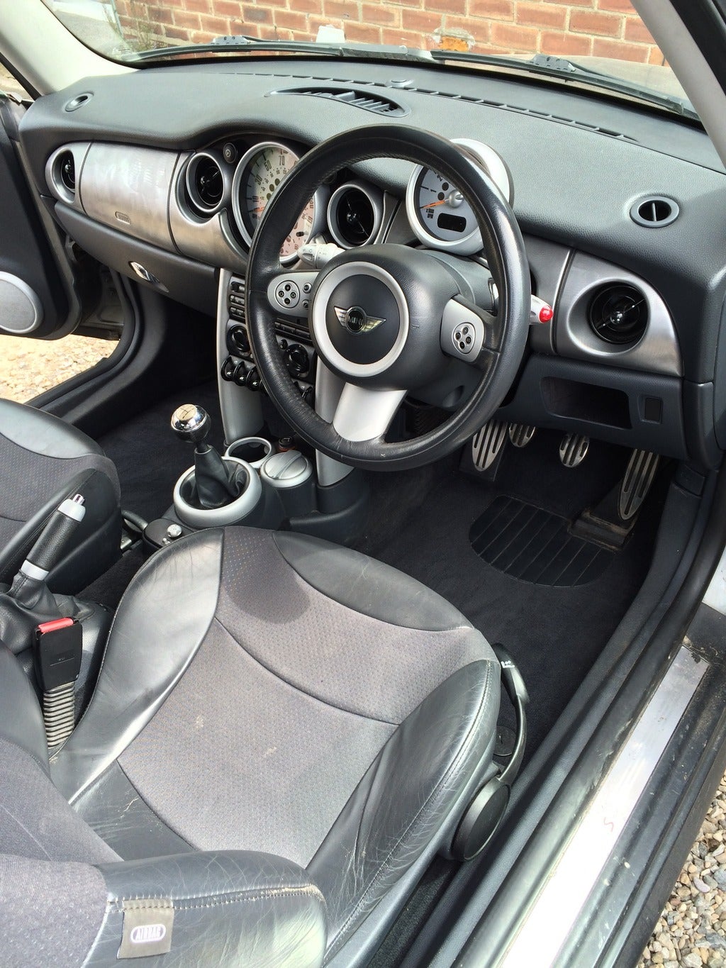 Facelift R53 steering wheels | MiniTorque.com
