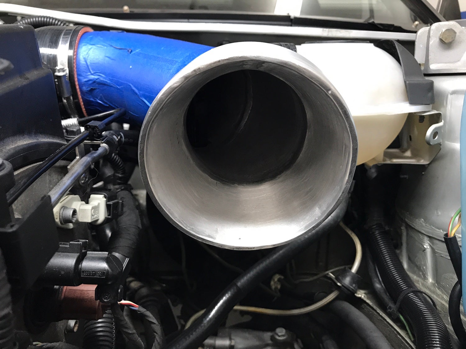 3.6 VR6 Airbox | VW Vortex - Volkswagen Forum