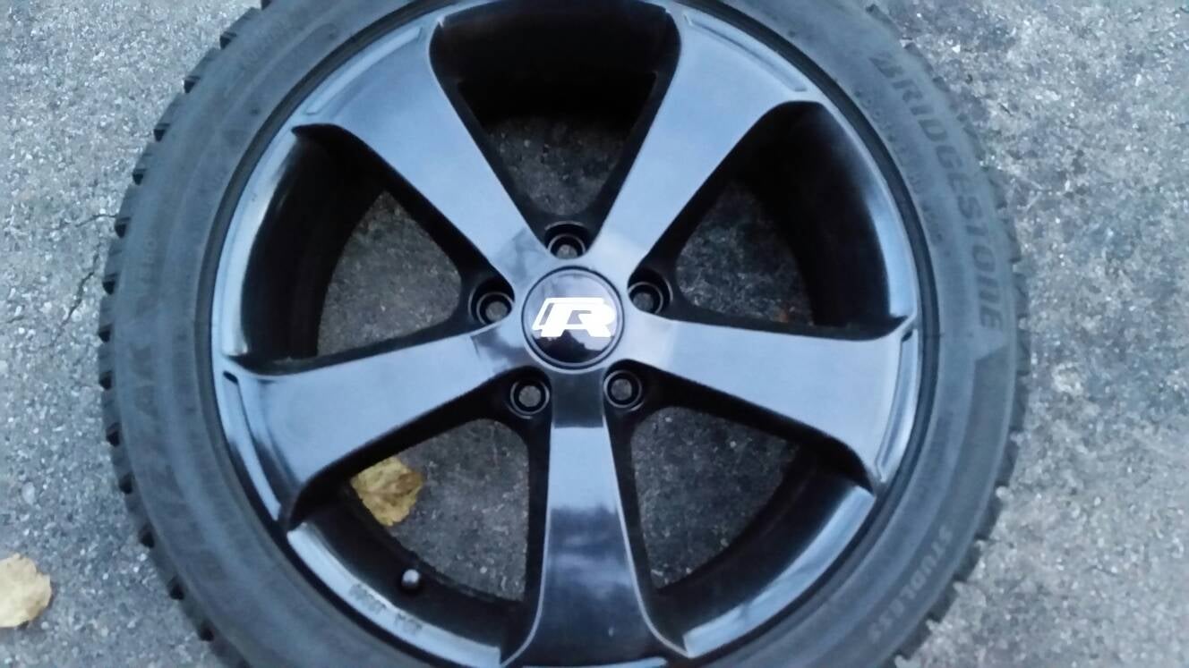 Wheel center cap loose quick fix. | VW Vortex - Volkswagen Forum