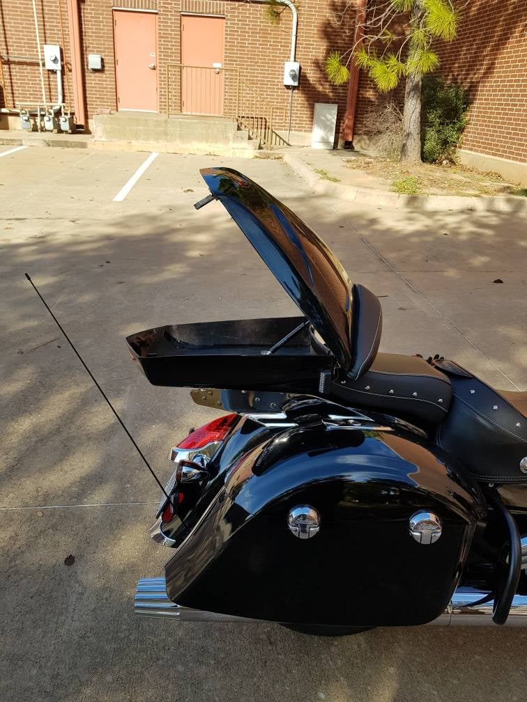 Slim line razor pack on a chieftain | Indian Motorcycle Forum