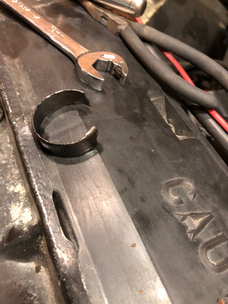 Broken valve spring shield | Diesel Place