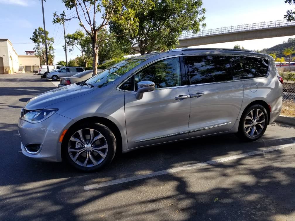 NEW 2018 Limited with HUD Mod | 2017+ Chrysler Pacifica Minivan Forums