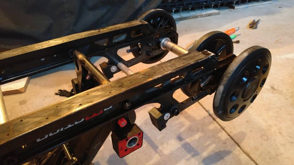 pics of worn out Dupont sliders | Ski-Doo Snowmobiles Forum