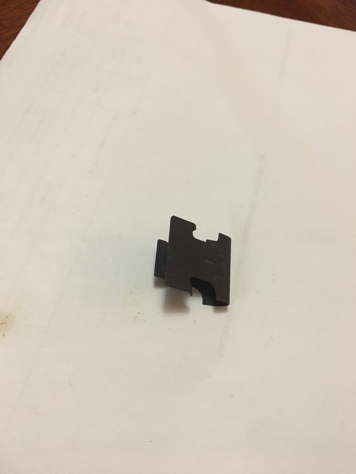 Stray door panel metal clip | Chevy Colorado & GMC Canyon