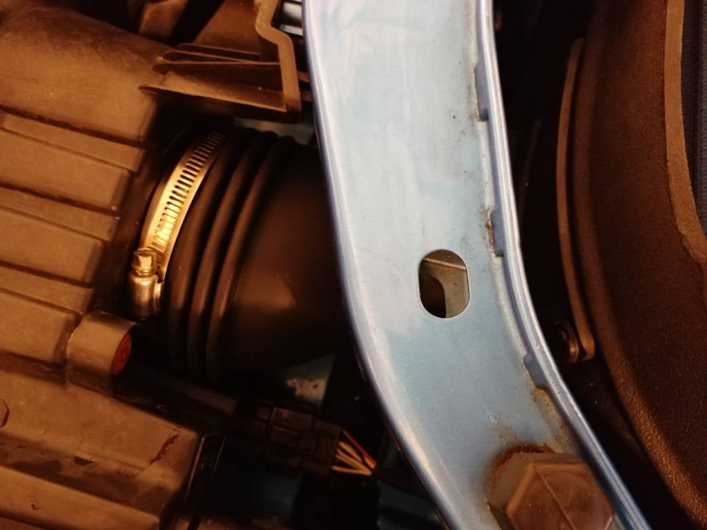 Hellcat air intake on shaker | Dodge Challenger Forum