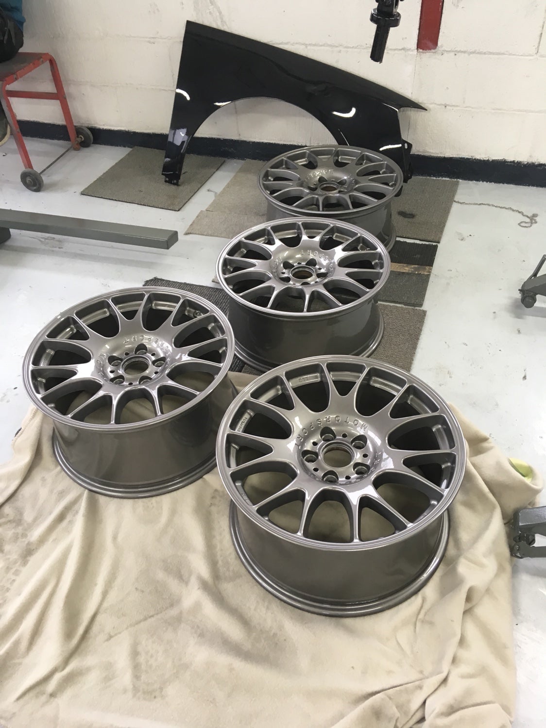 Can someone tell me the paint colour | Baby BMW Forum