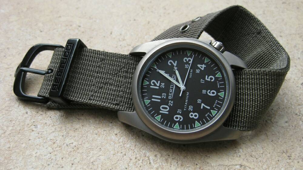 Aight Fellas LET'S SEE 'EM****Show us your MILITARY Watches**** | Page ...