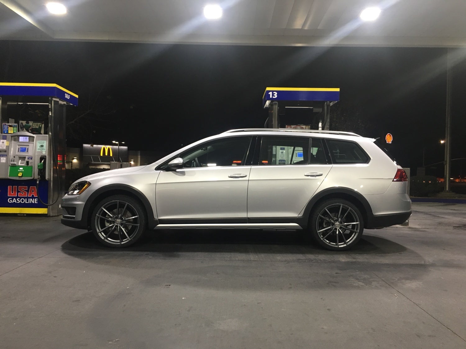 Pics of aftermarket wheels on non lowered alltrack? | VW Vortex ...