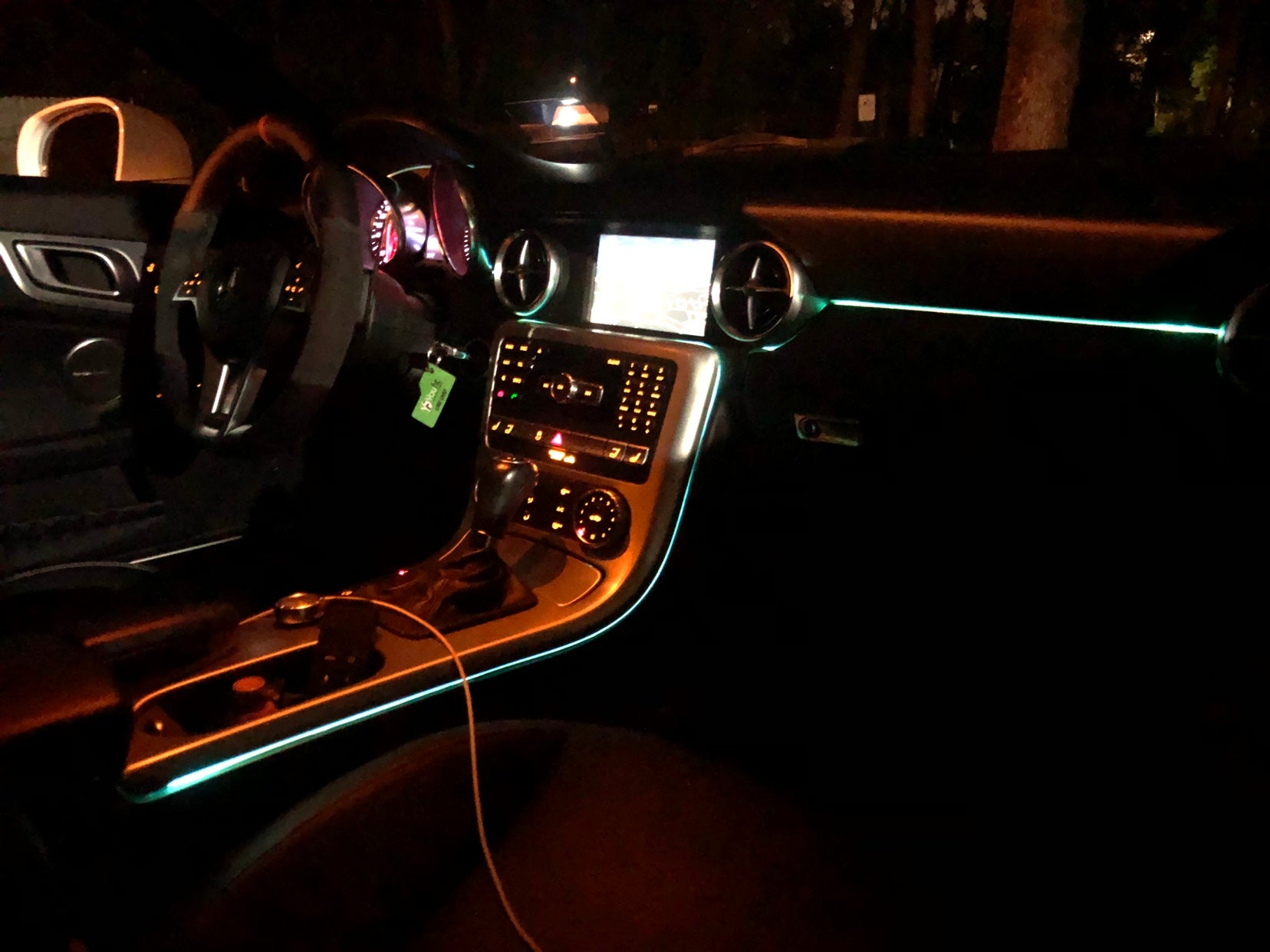 Color Changing Ambient Lighting | Mercedes SLK World
