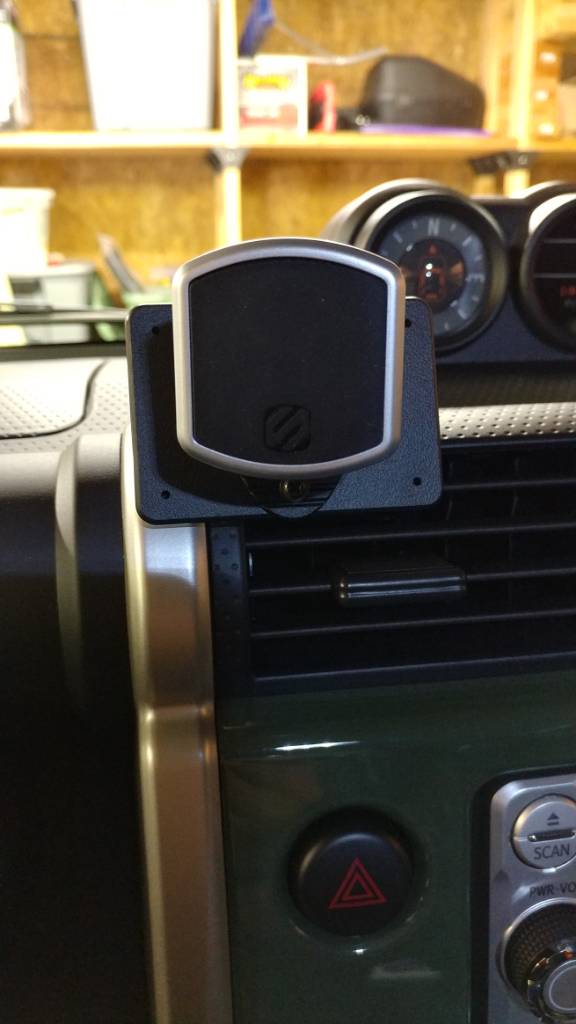 Quality phone mount for FJ dash? | Toyota FJ Cruiser Forum