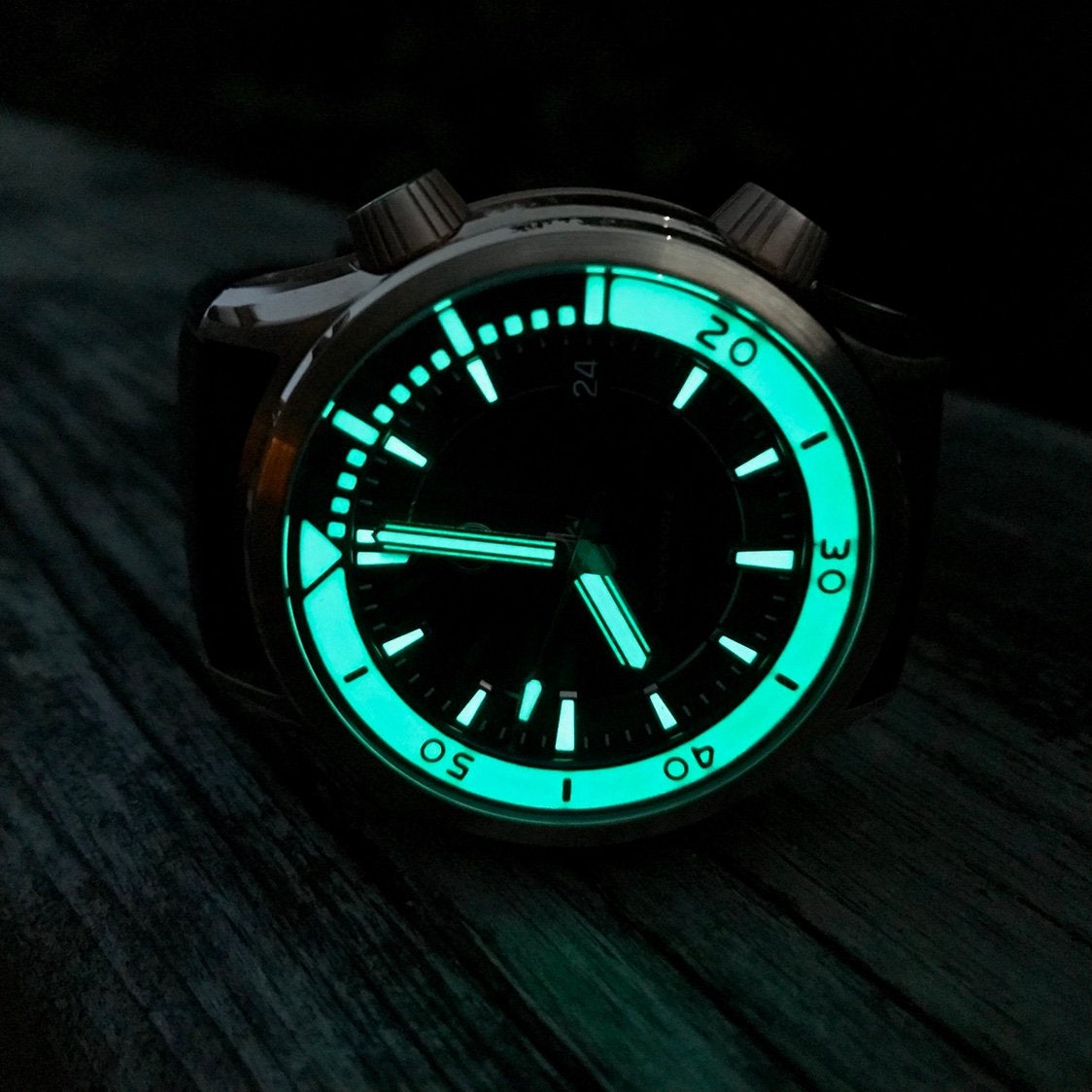 Dive watches with good, strong BLUE lume? | WatchUSeek Watch Forums