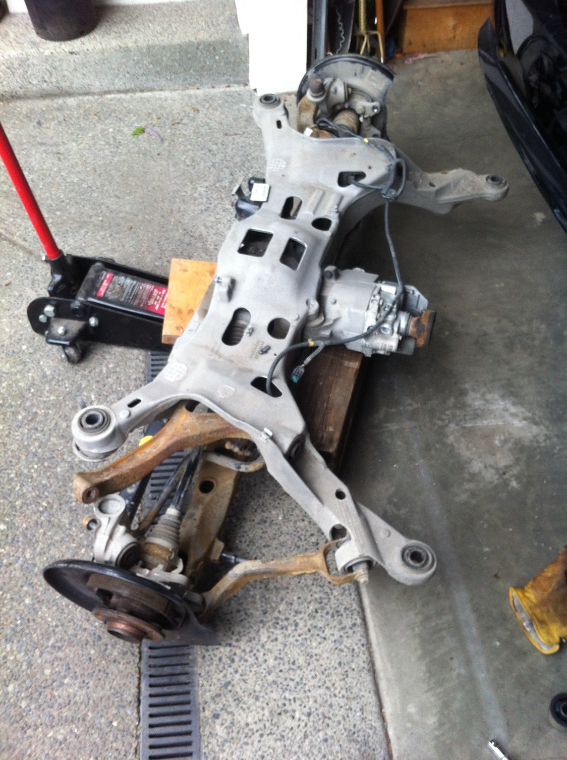 Rear Subframe assembly removal | SwedeSpeed - Volvo Performance Forum